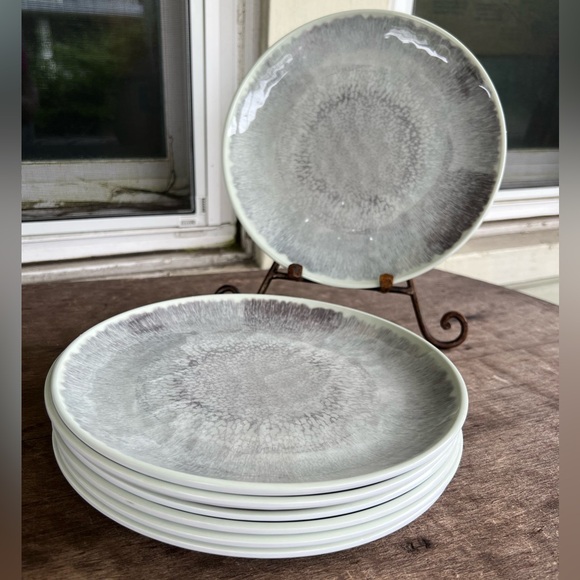 Pier 1 | Dining | Pier Melamine Lunch Plates Set Of 7 Ombrd Grey And ...